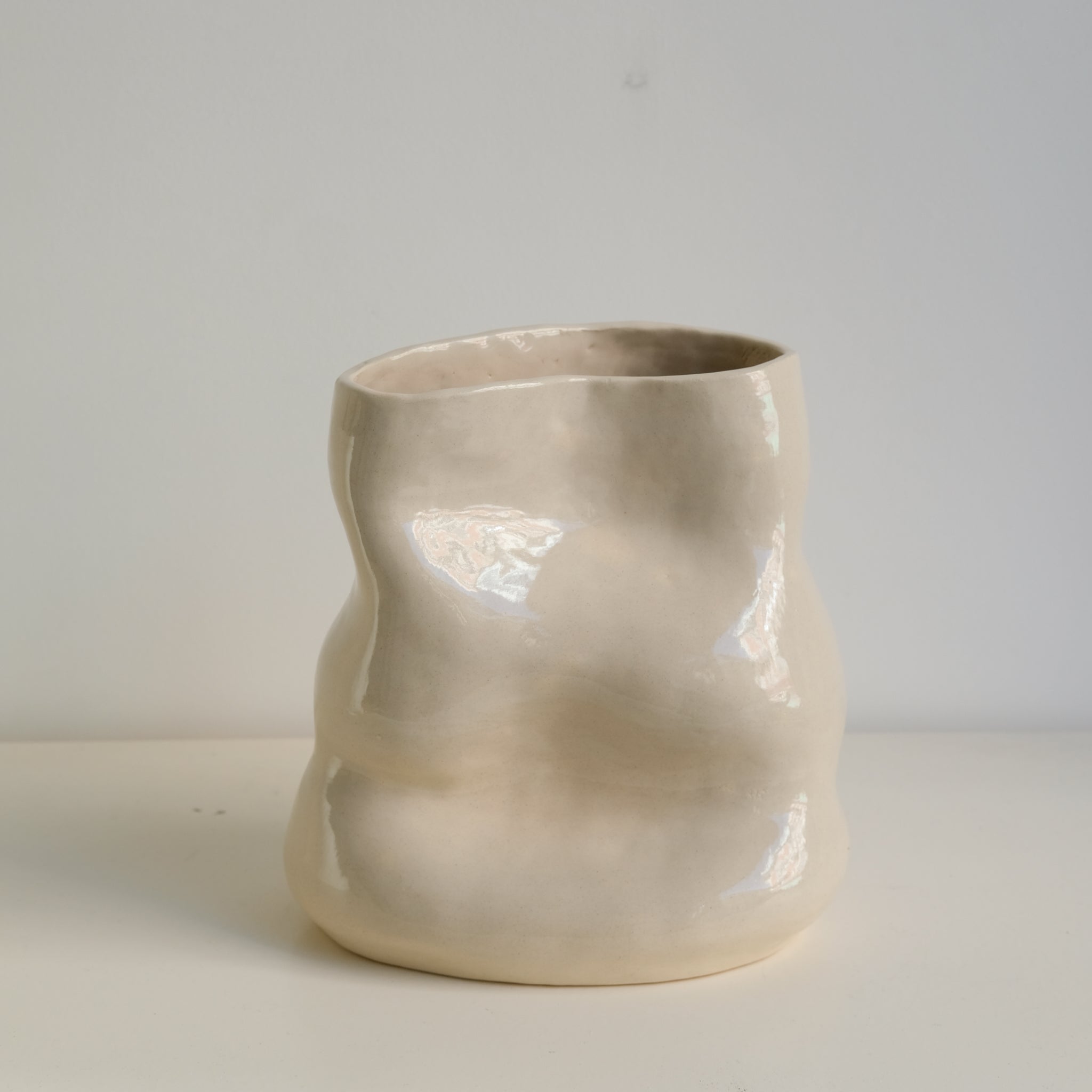 Vase 02 in sandstone H22cm - shiny beige by Jmp ceramique at Brutal ...
