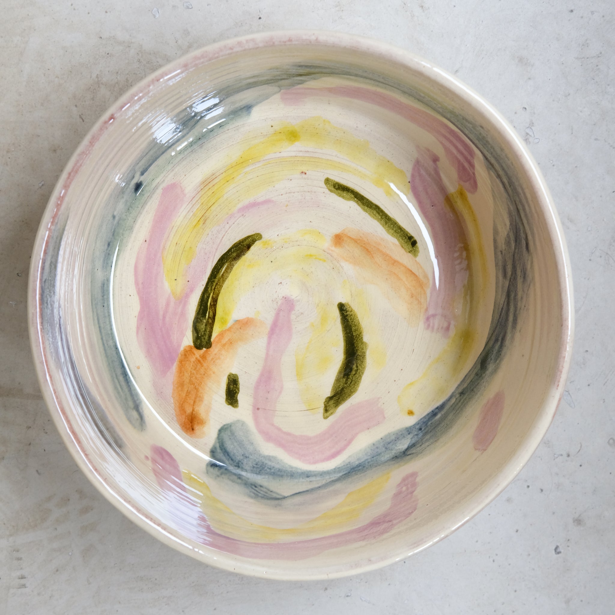Salad bowl 03 D25cm in multicolored red earthenware by Héloïse Bariol ...