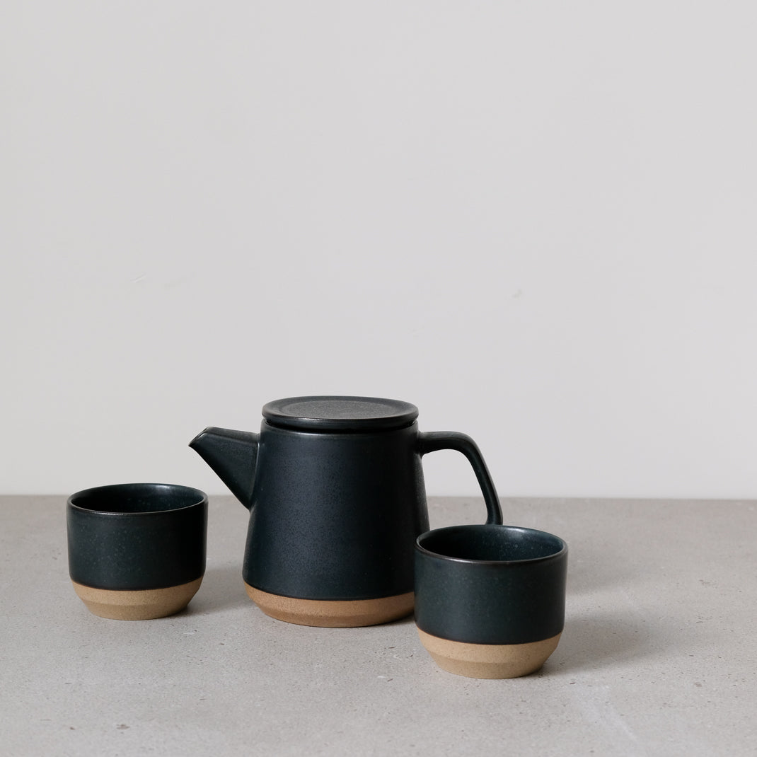 Black porcelain teapot from Japanese Kinto on Brutal Ceramics