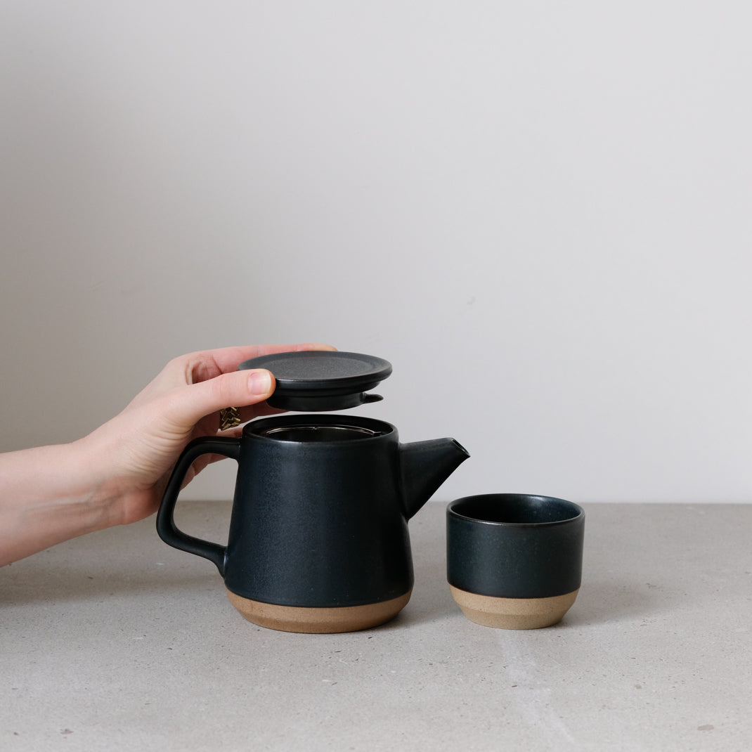 Black porcelain teapot from Japanese Kinto on Brutal Ceramics
